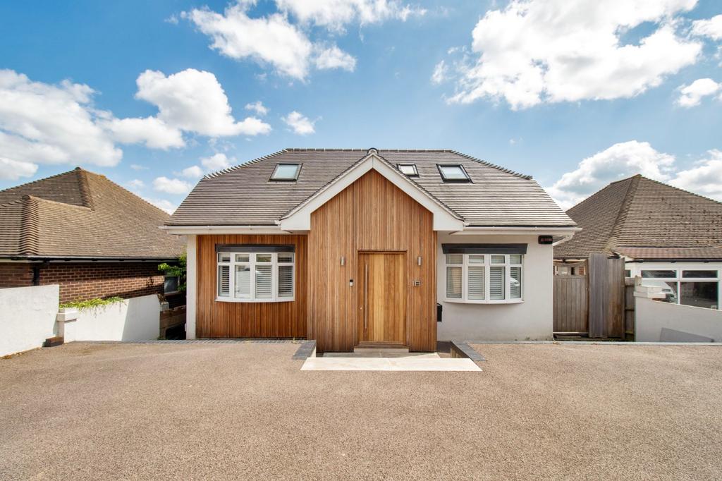 Tennyson Walk, Northfleet, Gravesend... 4 bed detached house for sale ...