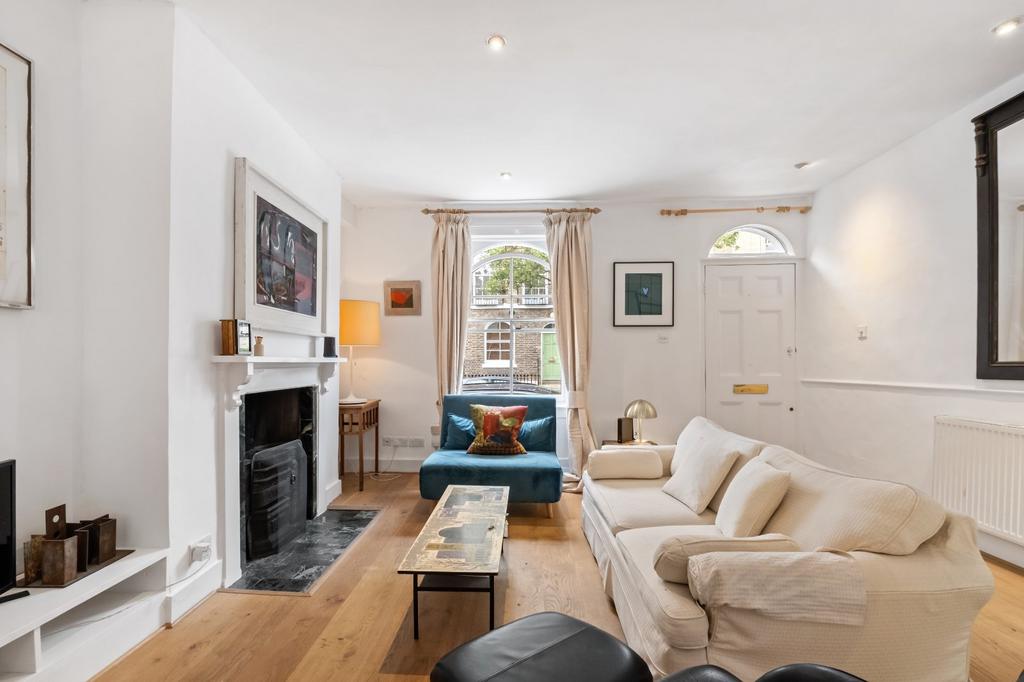Halton Road, Islington, London 2 bed terraced house to rent - £5,000 ...
