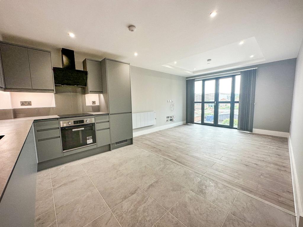 Mitchian Grand Union Building... 1 bed flat - £1,050 pcm (£242 pw)
