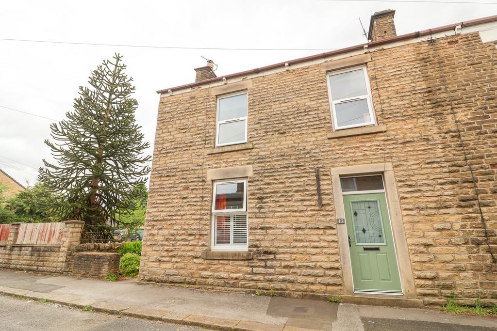 York Street, Glossop SK13 2 bed terraced house - £239,950