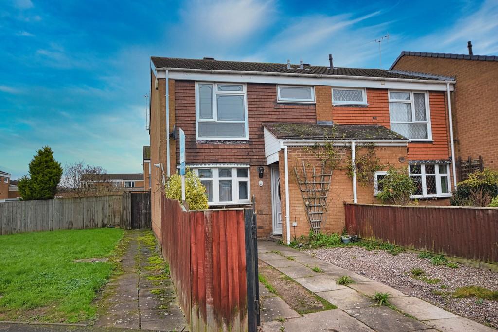 Reaside Crescent, Kings Heath B14 3 bed end of terrace house - £1,150 ...