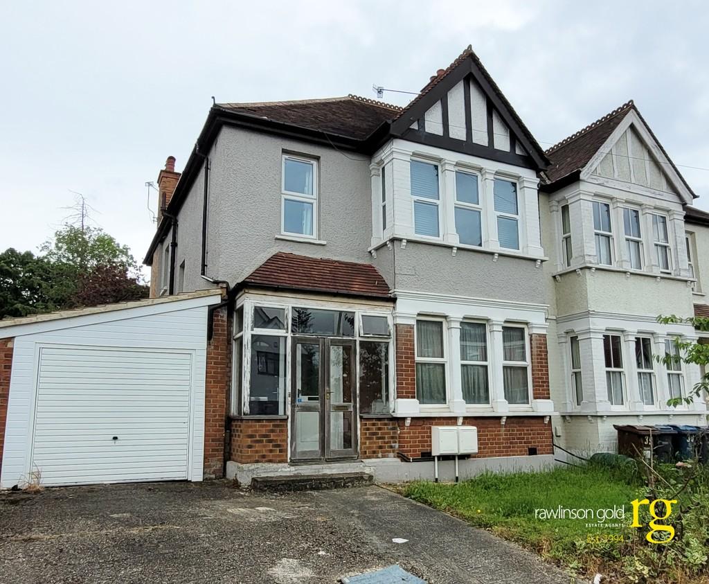Pinner View, Harrow 2 bed flat - £1,750 pcm (£404 pw)
