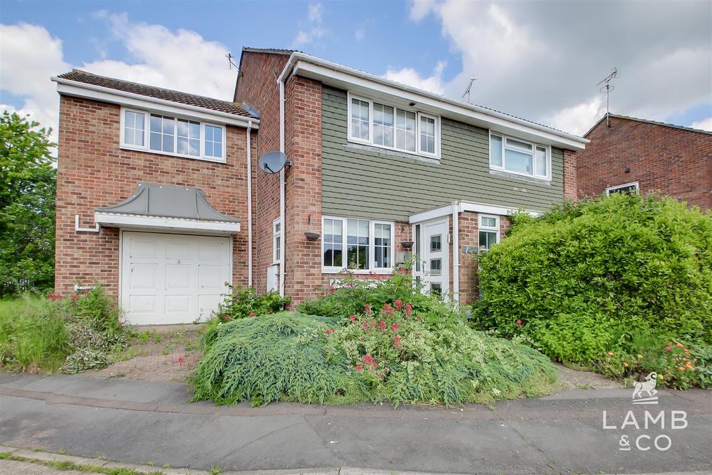 Farmleigh Avenue, Clacton-On-Sea CO15 3 bed semi-detached house - £260,000