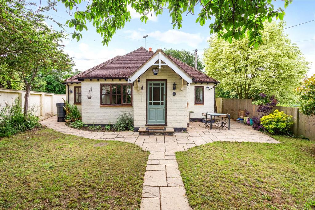 Sutton Road, Cookham, Maidenhead... 2 bed detached house - £650,000