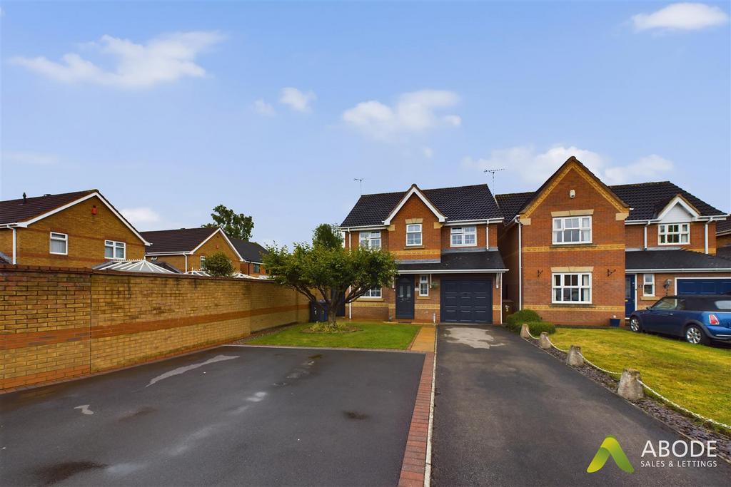 Maple Way, Burton-On-Trent DE14 4 bed detached house for sale - £325,000