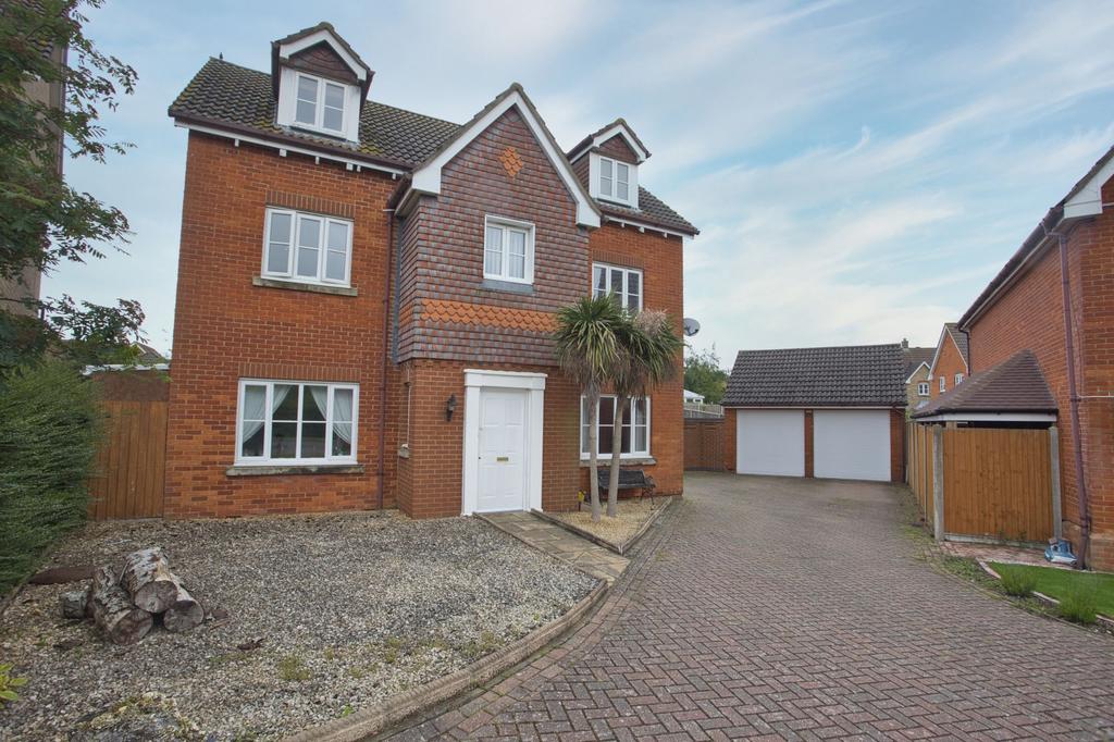 Caesar Avenue, Kingsnorth, TN23 5 bed detached house - £550,000