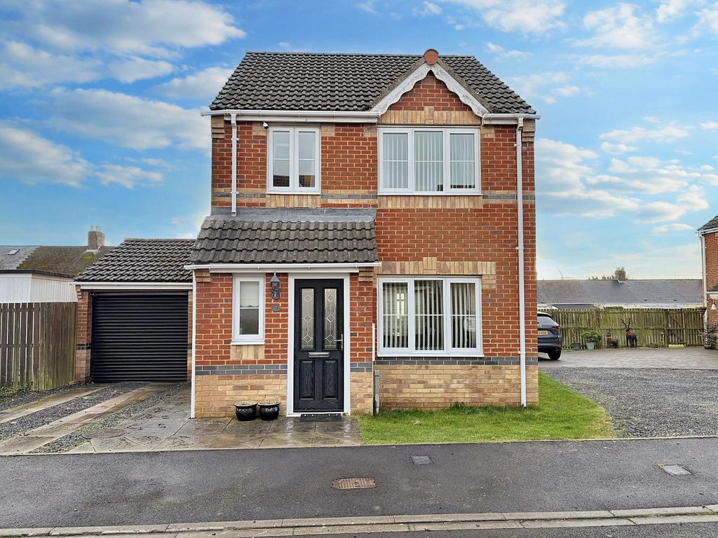 The Croft, Stanley DH9 3 bed detached house for sale - £179,950