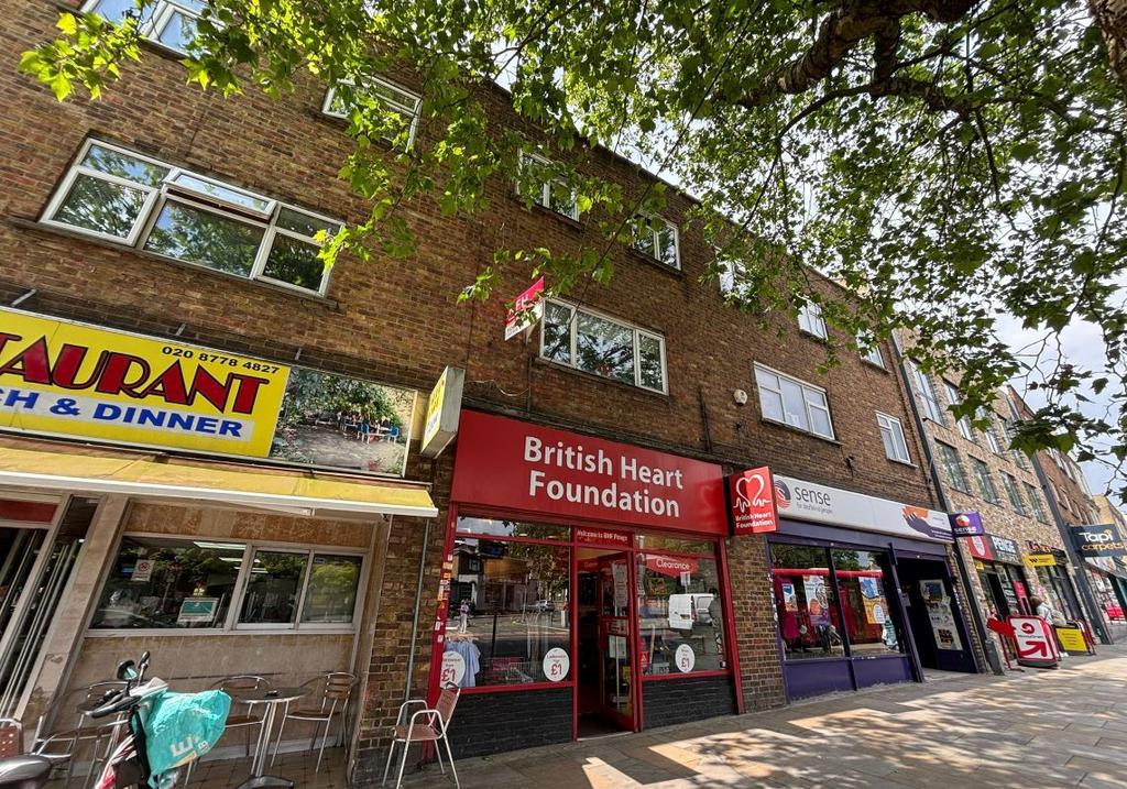 106A High Street, Penge, London, SE20... 2 bed flat - £210,000