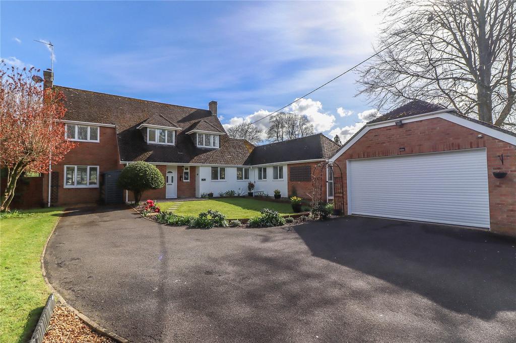 High Street, Monxton, Andover... 4 bed detached house - £980,000