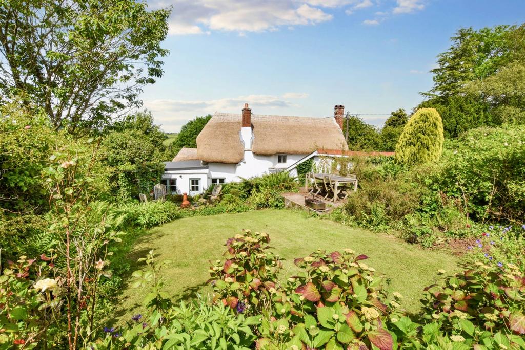 Knowle Cottage, Drewsteignton, Devon... 5 bed detached house for sale ...
