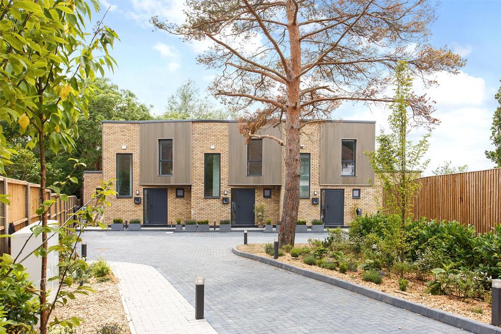 Primrose Mews, Harrow Road, Wembley, HA0 2 bed terraced house - £620,000