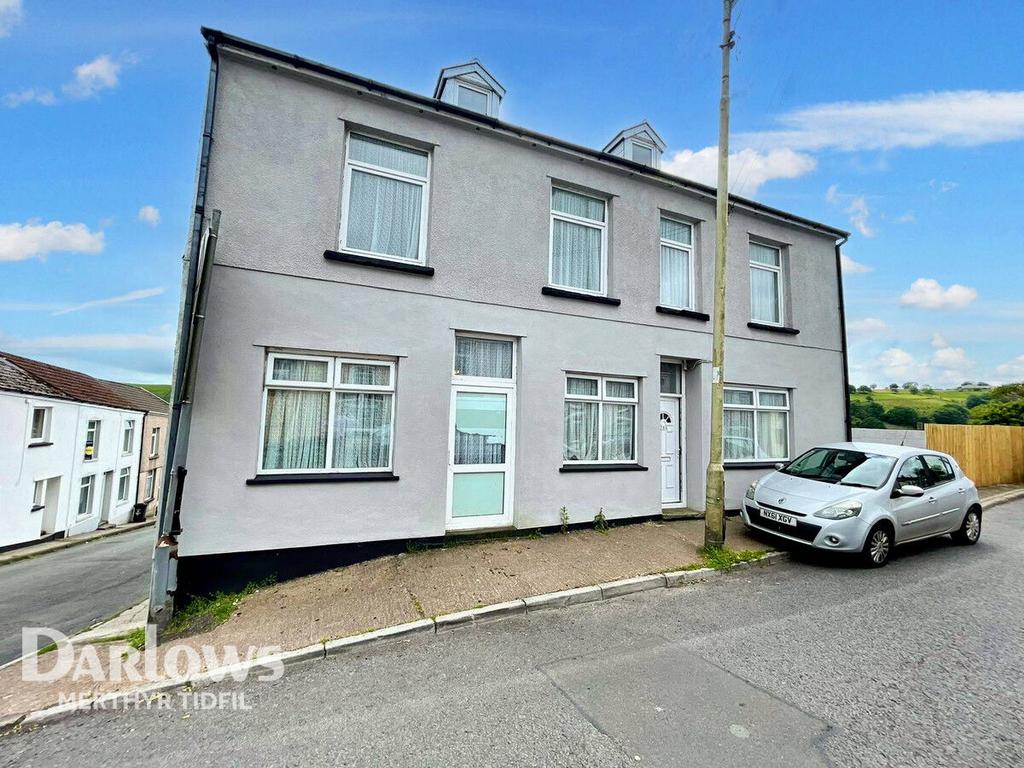 High Street, Bedlinog 7 bed character property - £250,000