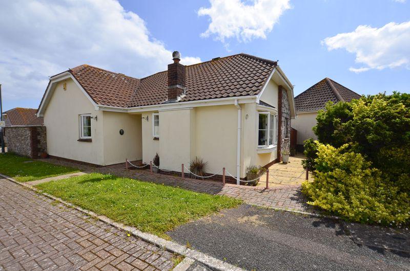 WASHBOURNE CLOSE BRIXHAM 3 bed detached bungalow - £495,000