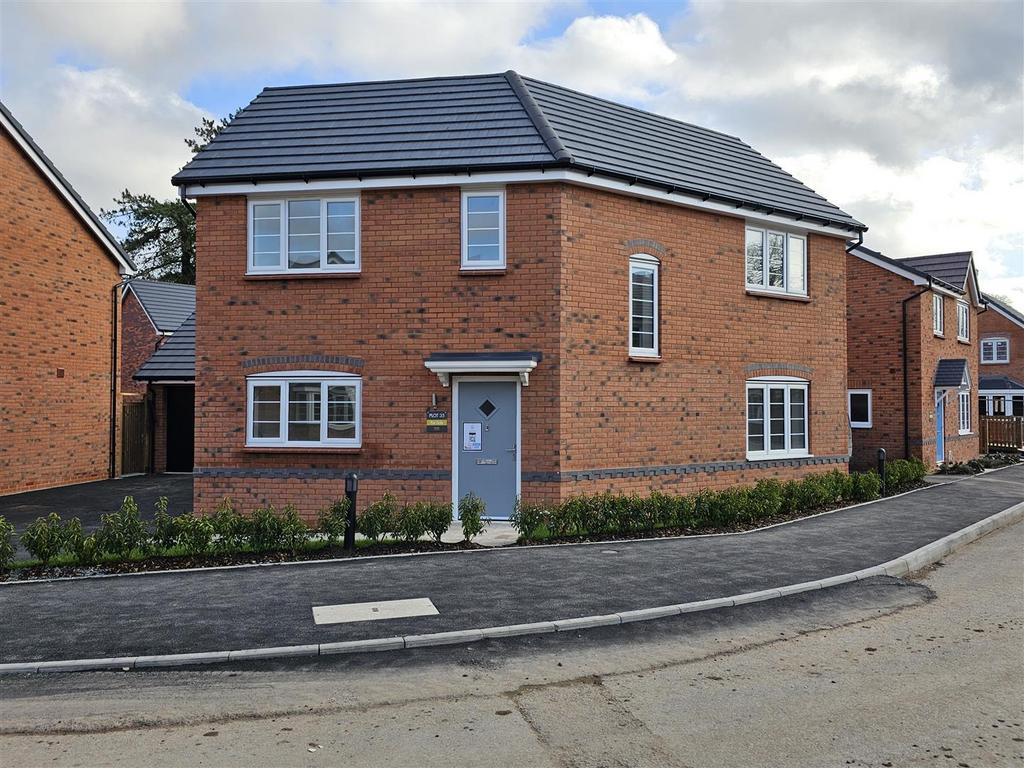 Mortimer Manor, Bewdley 3 bed detached house - £360,000