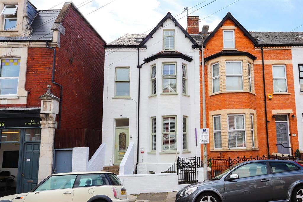 York Place, Barry 6 bed end of terrace house - £365,000
