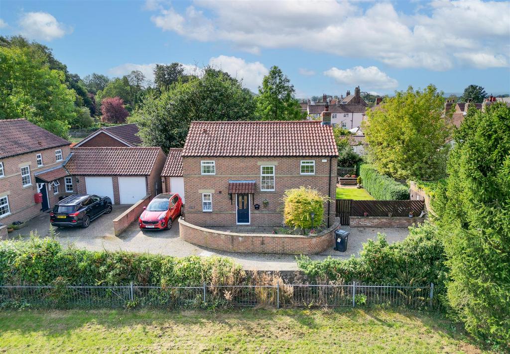Melmerby, Ripon 4 bed detached house - £439,950