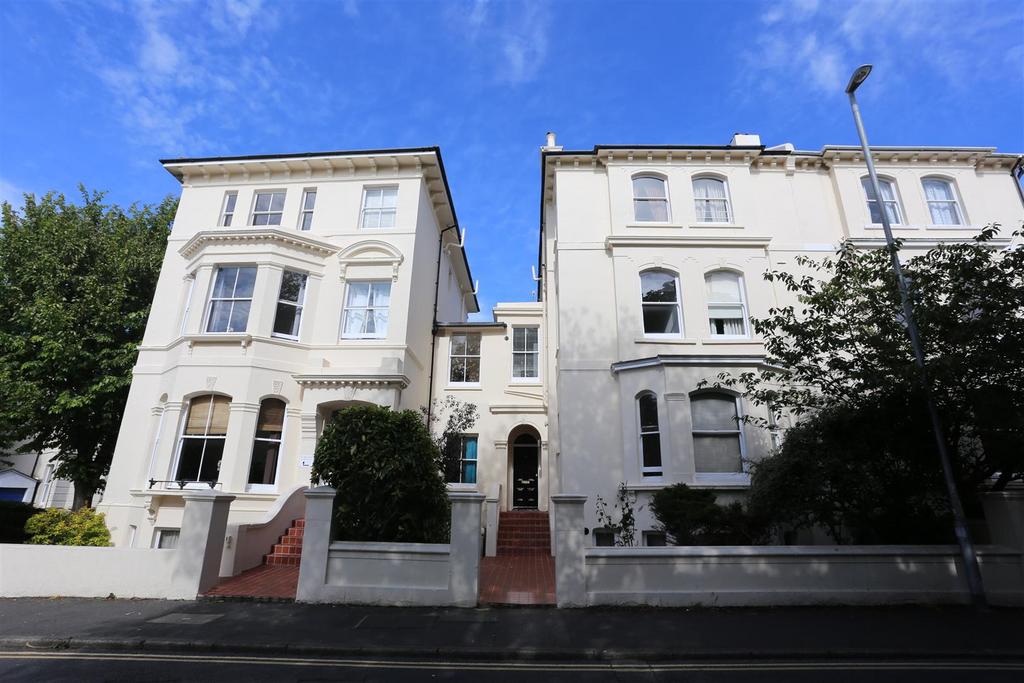 Dyke Road, Brighton Studio - £850 pcm (£196 pw)