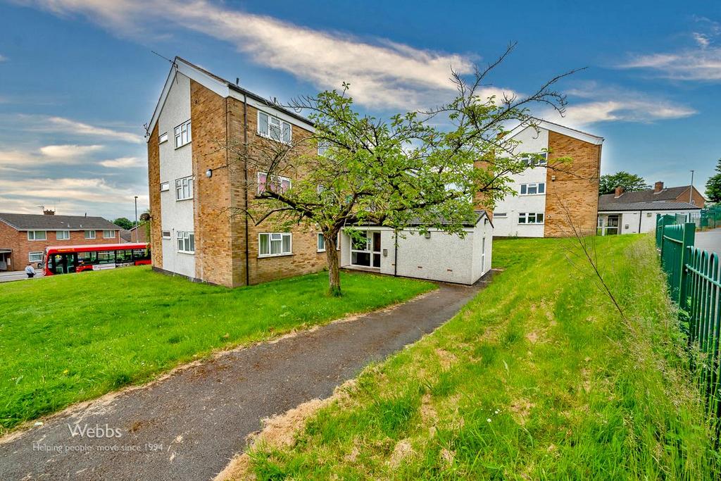 Moss Road, Cannock WS11 2 bed flat - £99,950