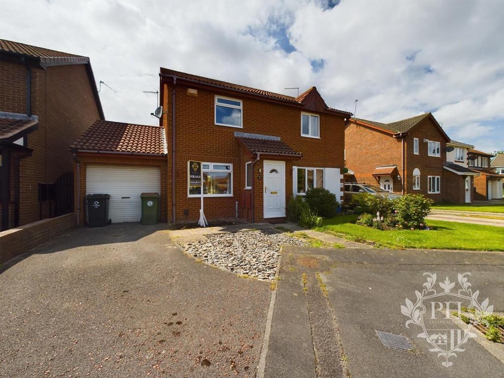 Romney Close, Redcar 2 bed semi-detached house - £145,000