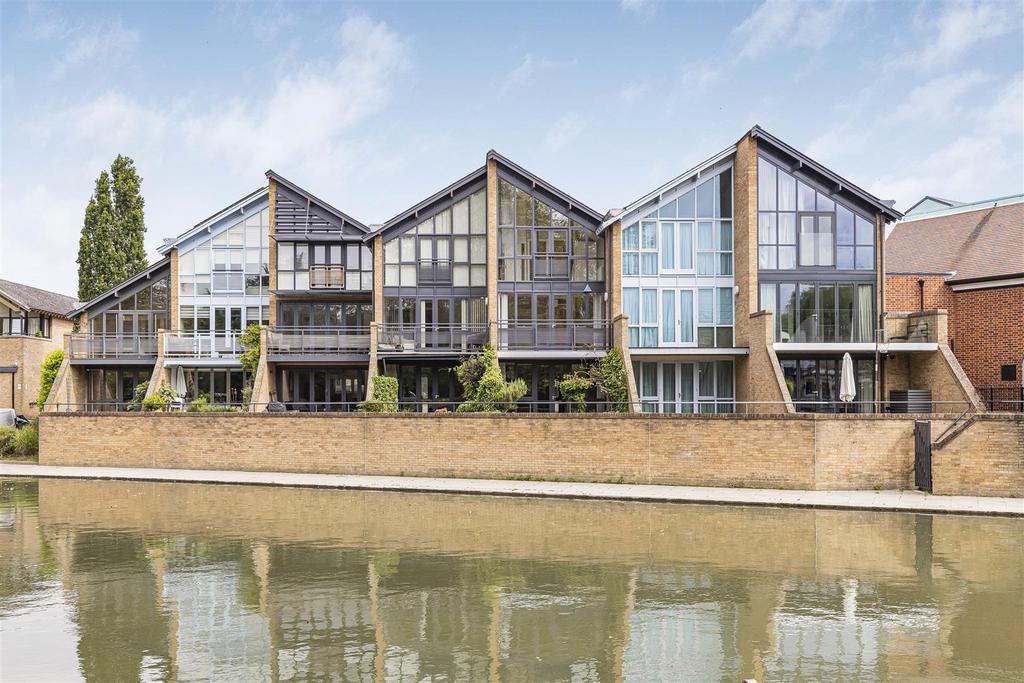 Boathouse Court, Trafalgar Road... 5 bed terraced house - £1,400,000
