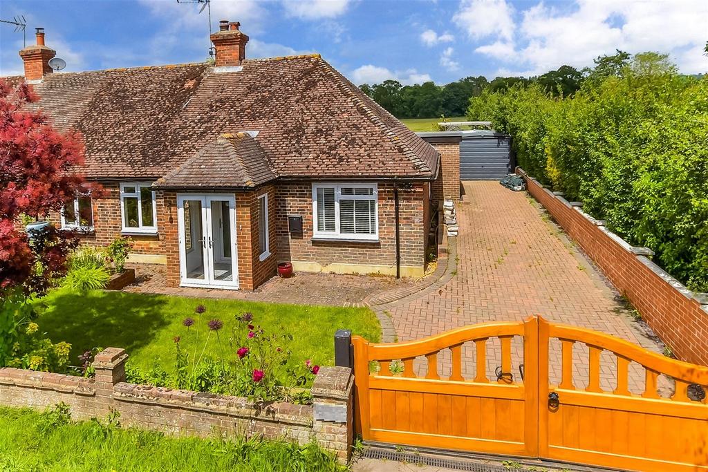 Redwall Lane, Linton, Maidstone, Kent 3 bed semi-detached bungalow for ...
