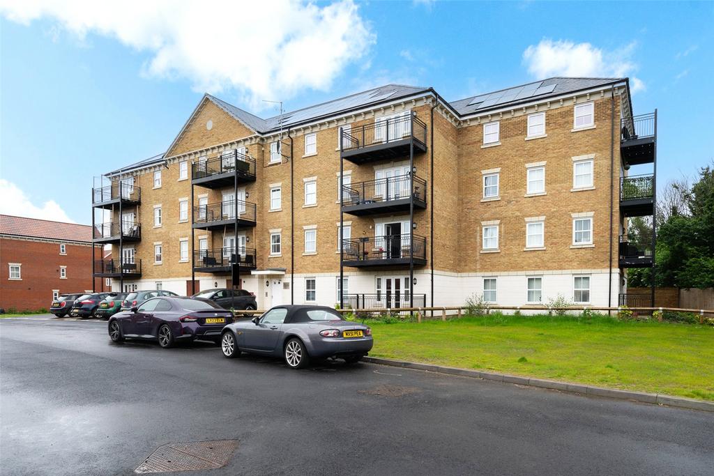 Spinel Court, 53 Richmer Road, Erith... 2 bed apartment - £190,000