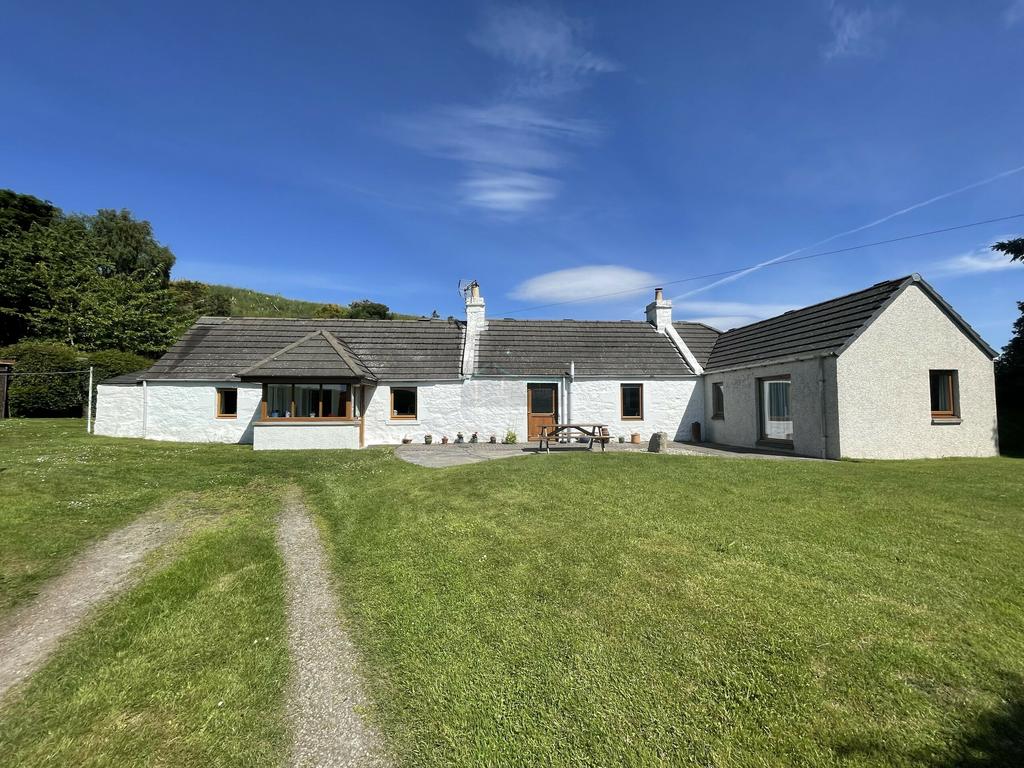East Cottage, Miltonhill, Kinloss... 3 bed bungalow - £300,000