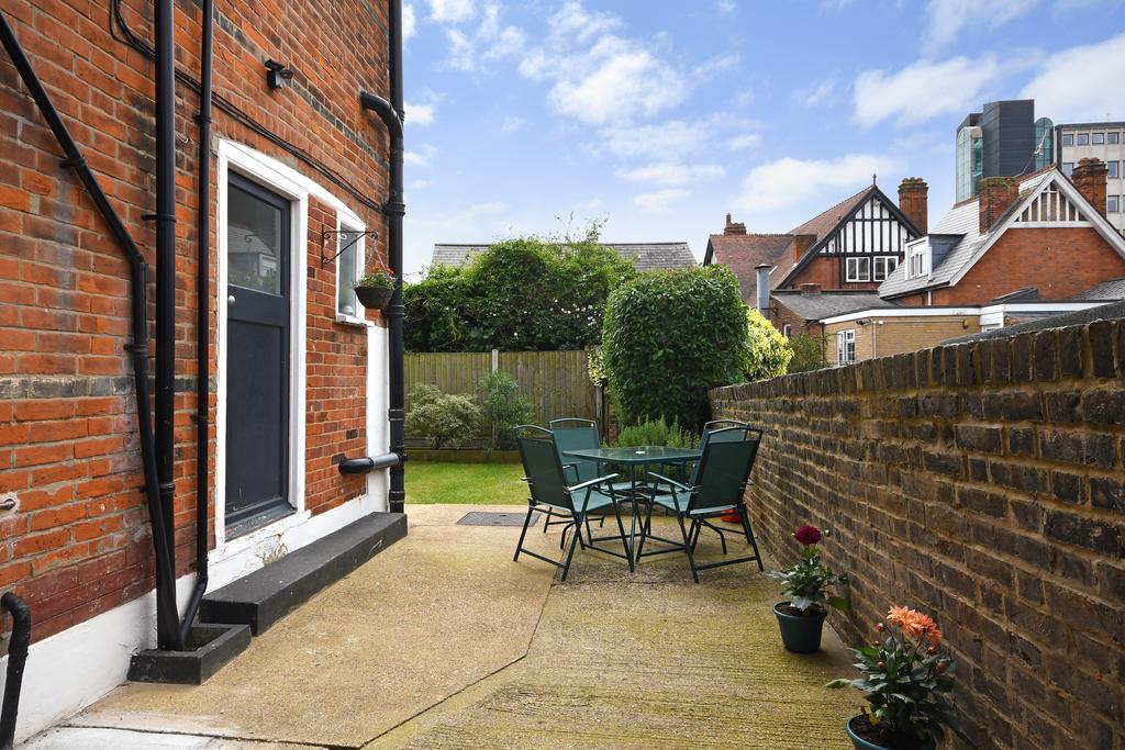 Trinity Road, Chelmsford 2 bed maisonette - £325,000