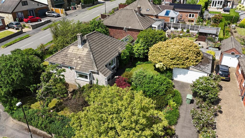 Prospect Road, Dronfield 2 bed detached bungalow - £265,000