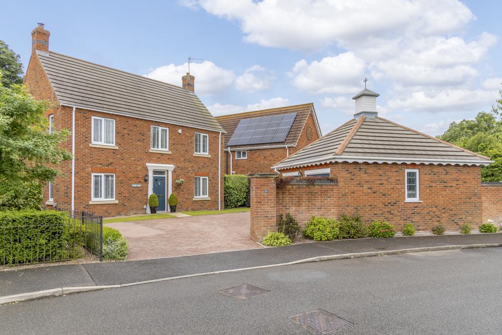 The Spires, Sutterton 4 bed detached house - £435,000