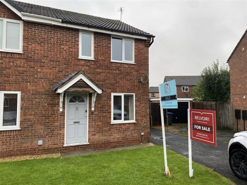 Severn Avenue, Hinckley LE10 2 bed semi-detached house - £200,000