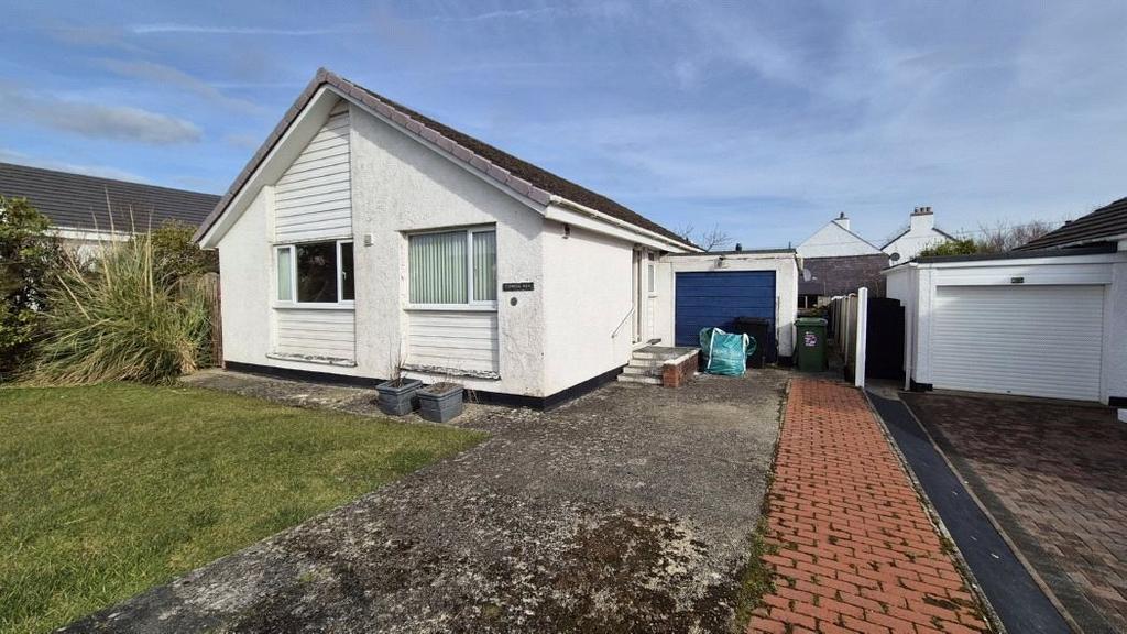 Cae'r Delyn, Bodffordd, Anglesey, LL77 3 bed bungalow - £185,000