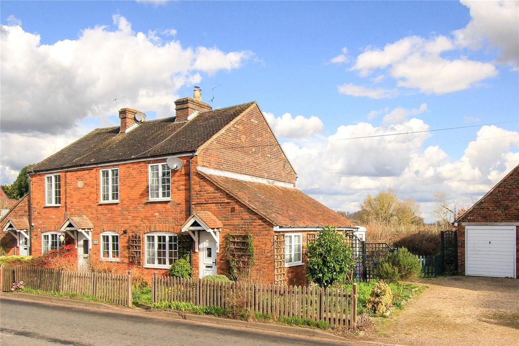 Chartridge Green Cottages... 2 bed end of terrace house for sale - £425,000