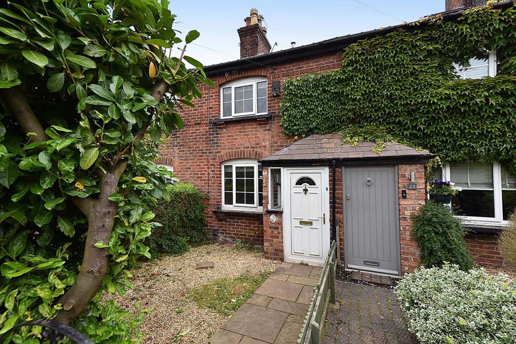 Middle Walk, Knutsford, WA16 2 bed terraced house - £275,000