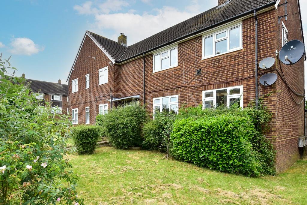 Park View, Potters Bar, EN6 1 bed flat - £240,000