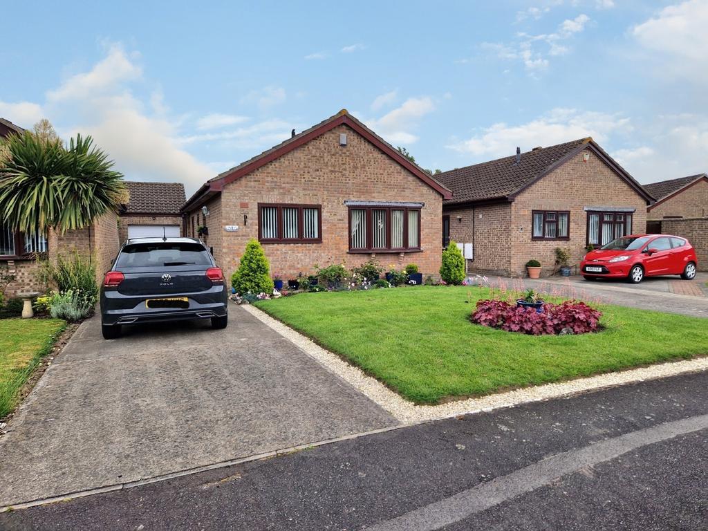 Conway Crescent, Burnham-on-Sea... 2 bed bungalow for sale - £319,950