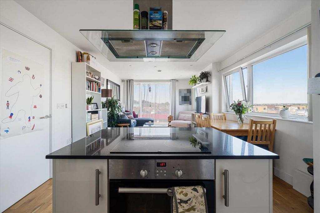 Zenith Close, Colindale 2 bed apartment - £395,000