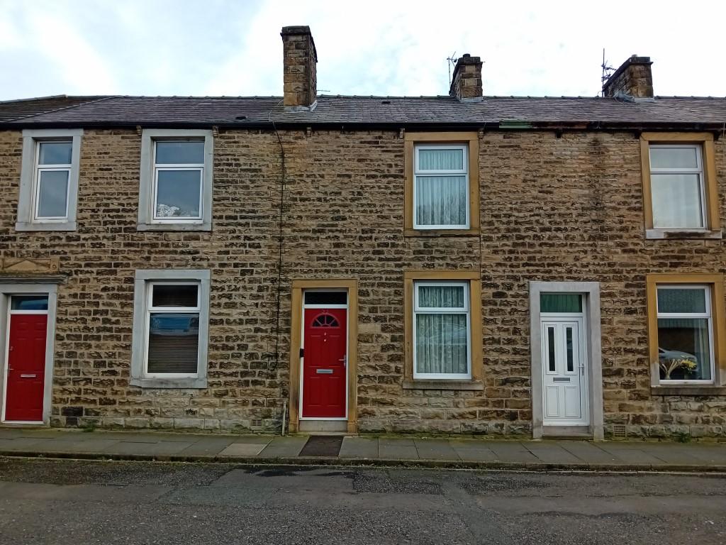 Peel Street, Clitheroe BB7 2 bed terraced house - £127,000