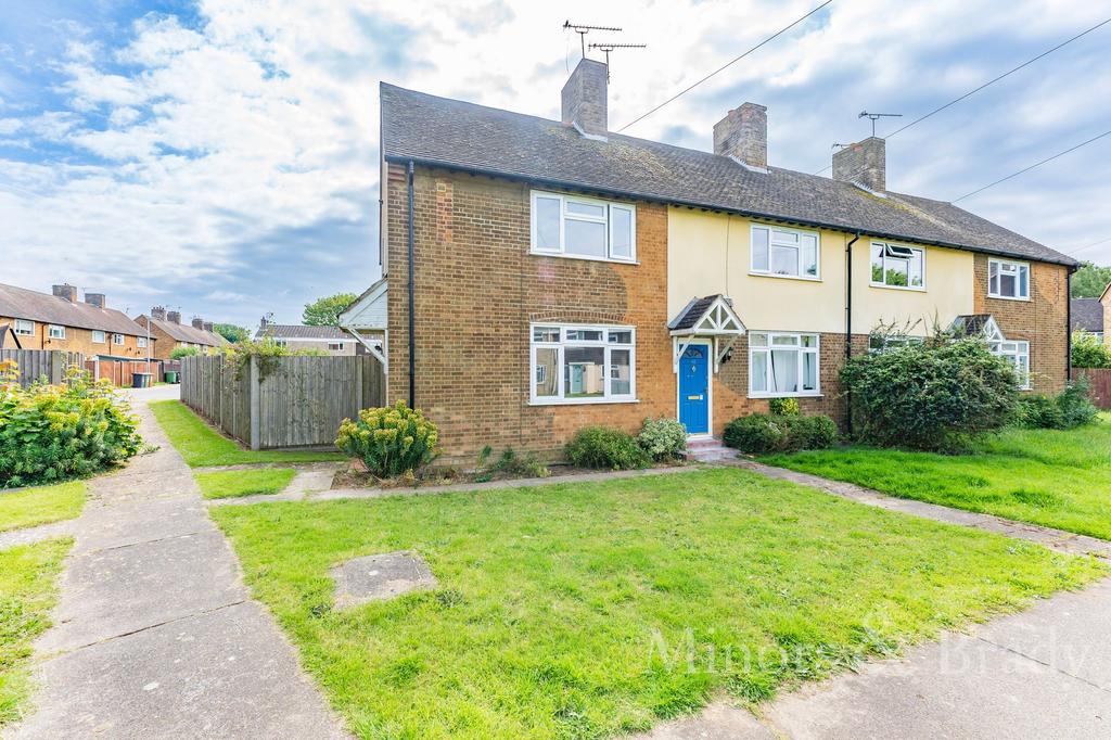 Cromes Place, Badersfield 2 bed end of terrace house - £925 pcm (£213 pw)