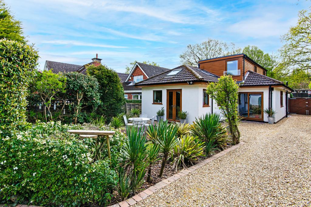 Edge Hill Road, Sutton Coldfield B74 4 bed detached bungalow for sale ...