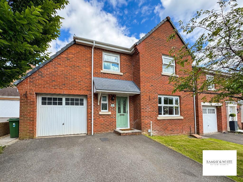 Heol-Y-Deri, Aberdare, CF44 0BP 4 bed detached house for sale - £325,000