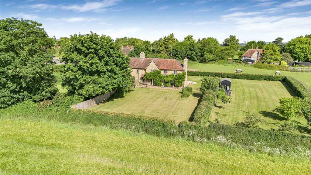 Toot Baldon, Oxfordshire, OX44 4 bed semi-detached house - £850,000