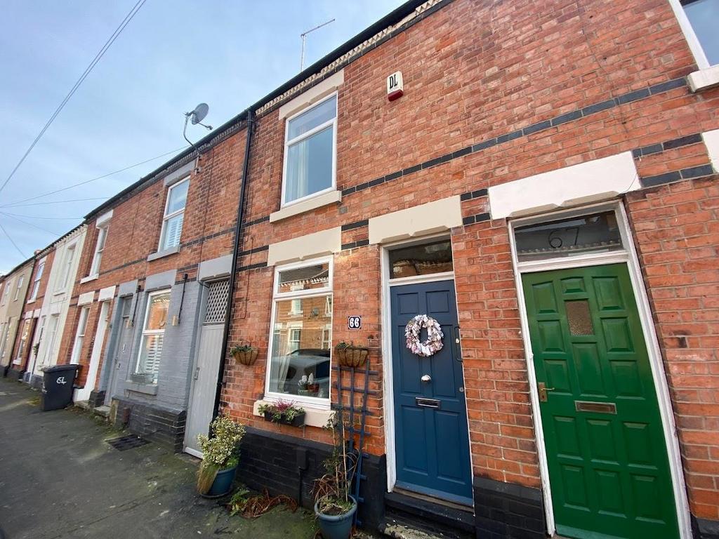 Cedar Street, Derby DE22 2 bed terraced house - £900 pcm (£208 pw)