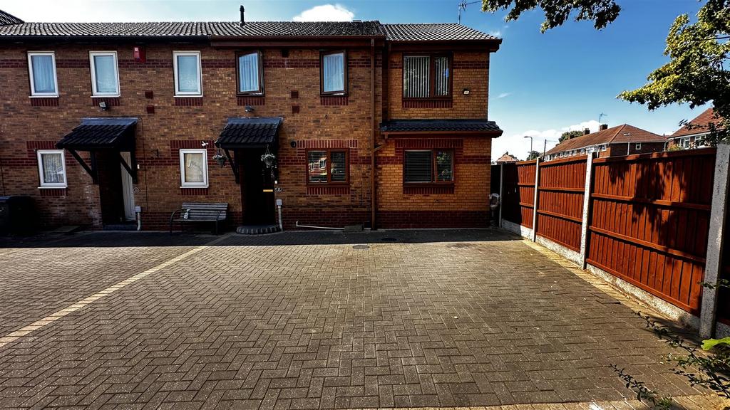 Sunbeam Way, Birmingham 4 bed end of terrace house for sale - £300,000