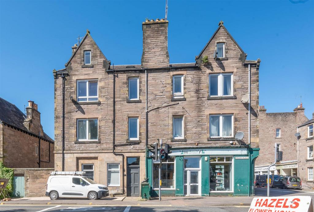 Priory Place, Perth 4 bed house - £98,000