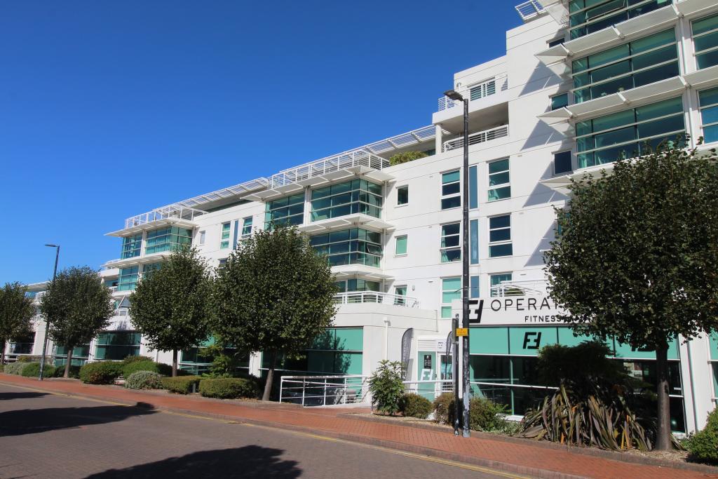 Havannah Street, Cardiff, CF10 2 bed flat - £226,000