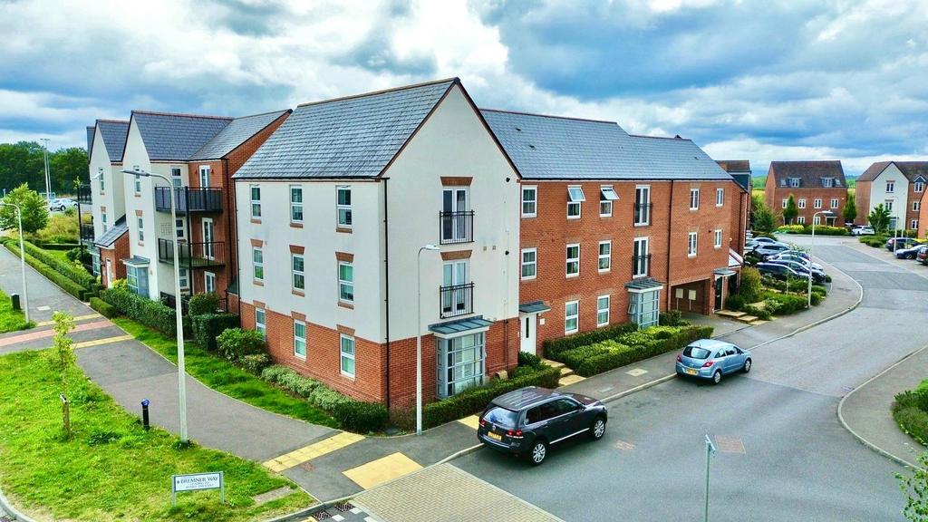 Bremner Way, Wokingham, Berkshire, RG40 2 bed apartment - £290,000
