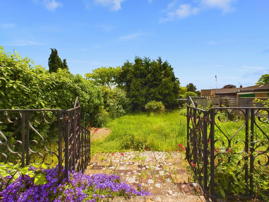 Lower Keyham Lane, Leicester 2 bed semi-detached bungalow for sale - £ ...