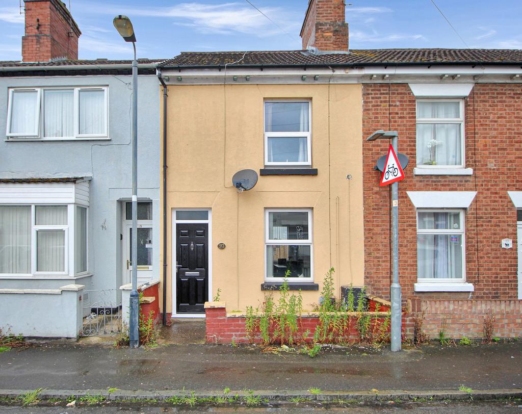 Victoria Street, Rugby, CV21 2 bed terraced house - £165,000