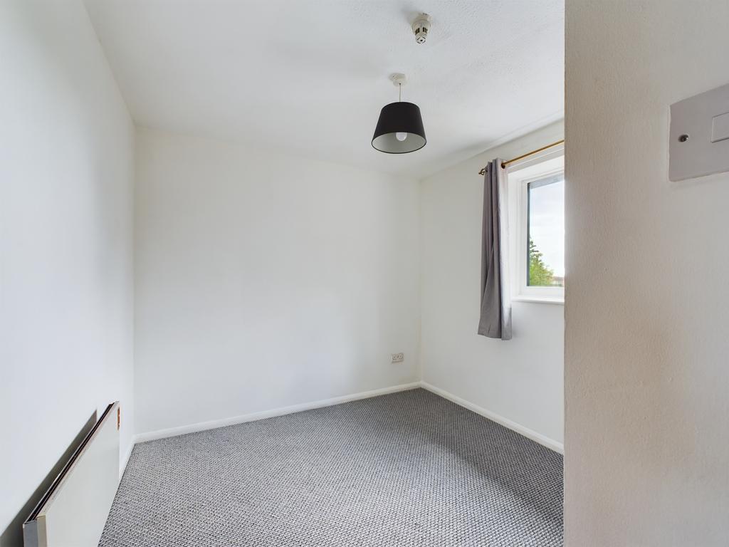 Honeywood Close, Portsmouth PO3 1 bed flat - £725 pcm (£167 pw)